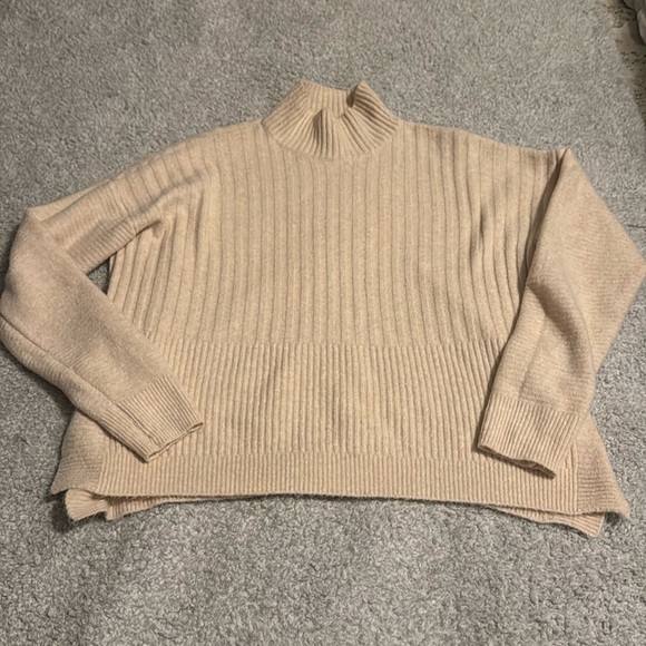 Time and Tru | Sweaters | Time And Tru Sweater | Poshmark